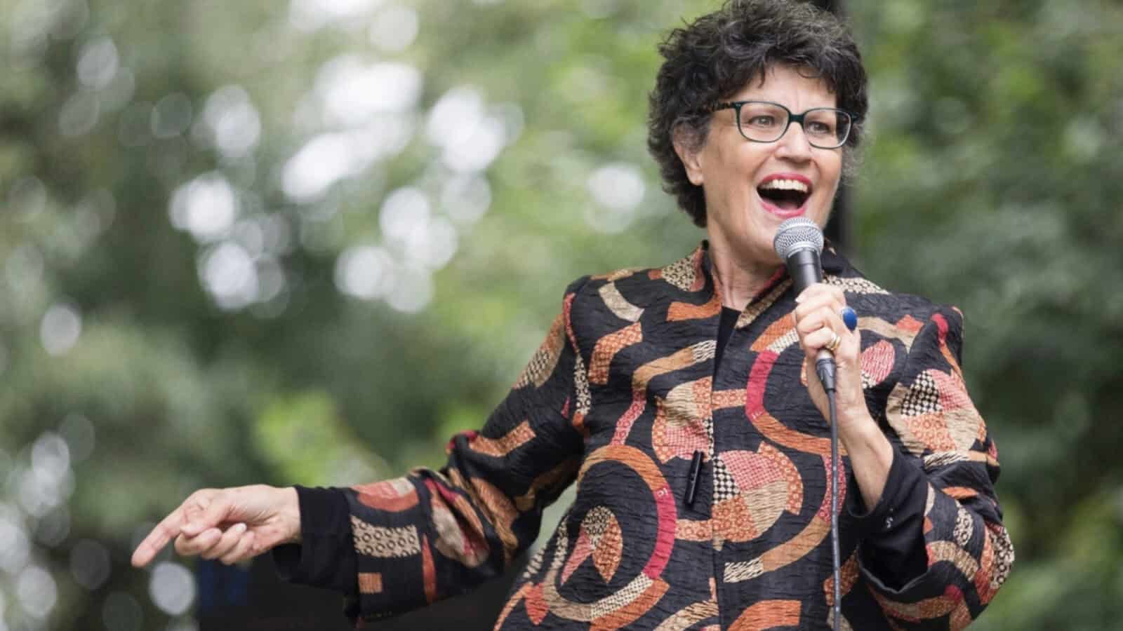 Jazz vocalist Pamela Knowles lets her voice soar - BTW Berkshires